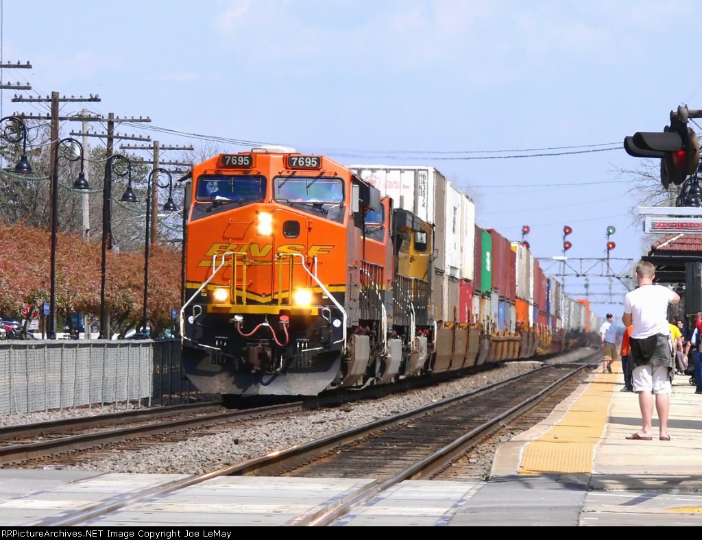 BNSF 7695 West